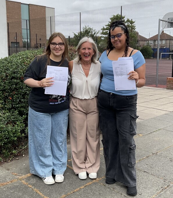 GCSE Results Day 2025 - News - TKAT Cleeve Park School